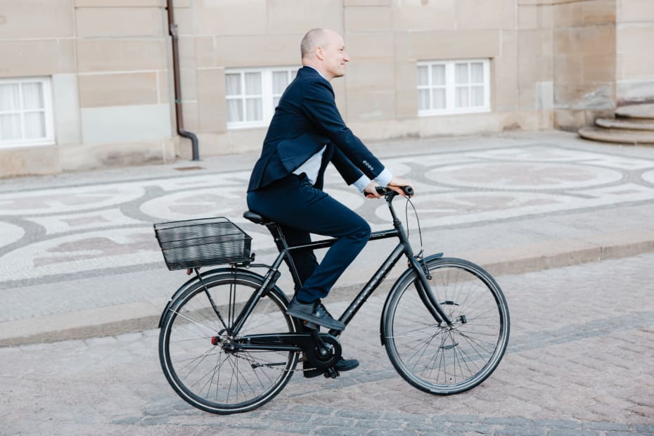Pelle Dragsted er ikke sit ansvar bevidst, når han cykler uden ...