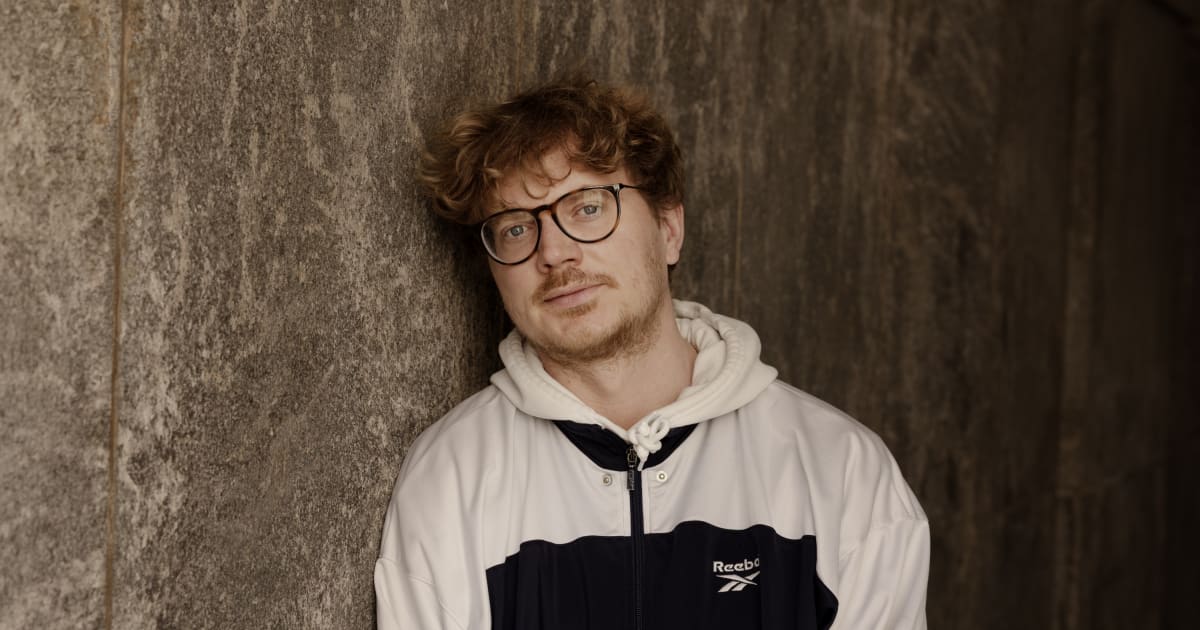 Henrik Szklany skriver råt teater om velfærdsstatens sprækker | Information